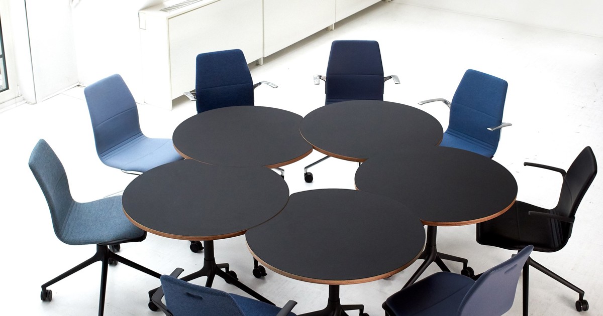 Cleverly flexible nesting chairs and tables | AS series