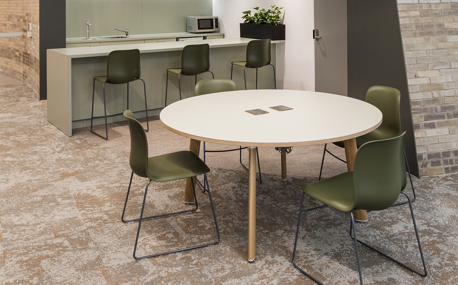 SixE sled side chair | HOWE Moving Design