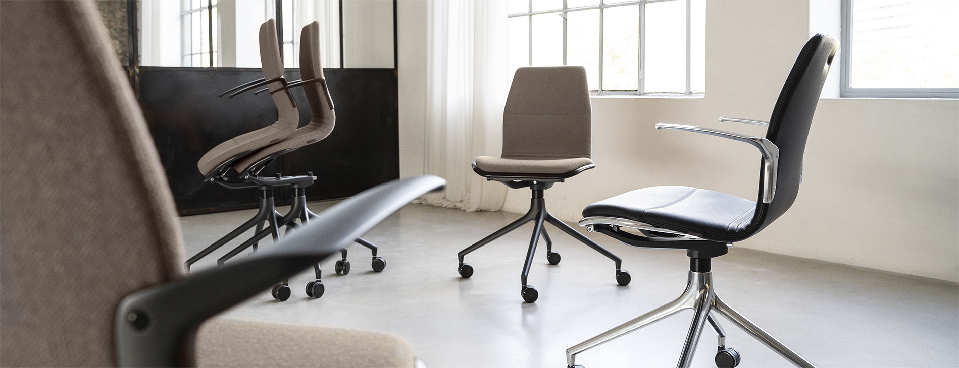 Welcome to our universe | HOWE Moving Design